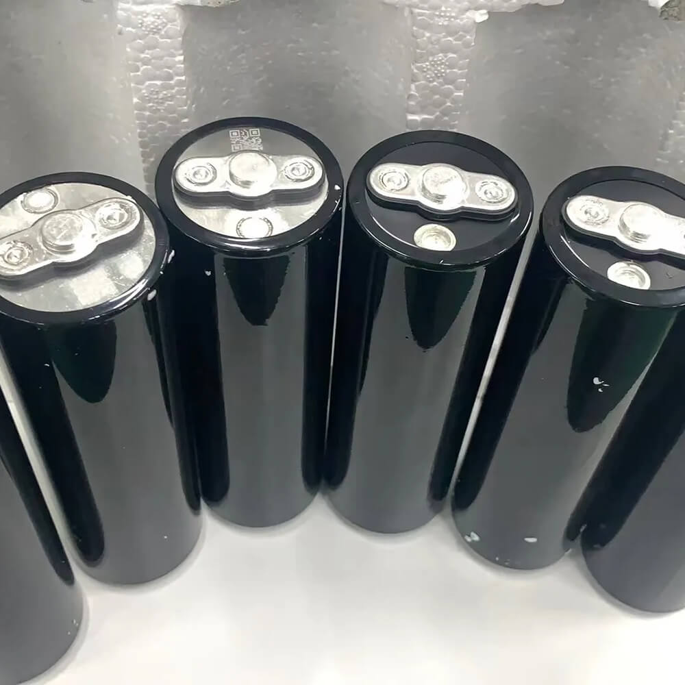 46145 Sodium Battery Rechargeable Cylindrical Cells 3V 19Ah - Delong Energy