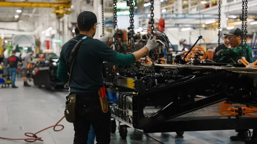 Li-Cycle Partners with Daimler Truck North America for EV Battery ...